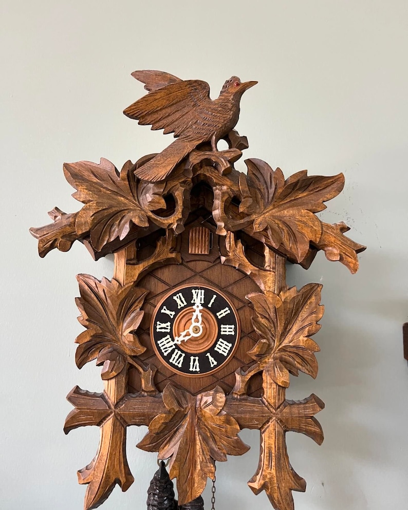 Antique Cuckoo Clock With Wind-up Mechanism and Wooden Case | 38x30 Cm ...