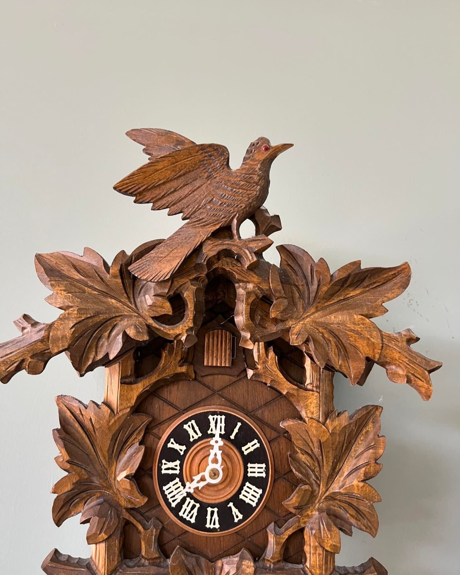 Antique Cuckoo Clock With Wind-up Mechanism and Wooden Case | 38x30 Cm ...