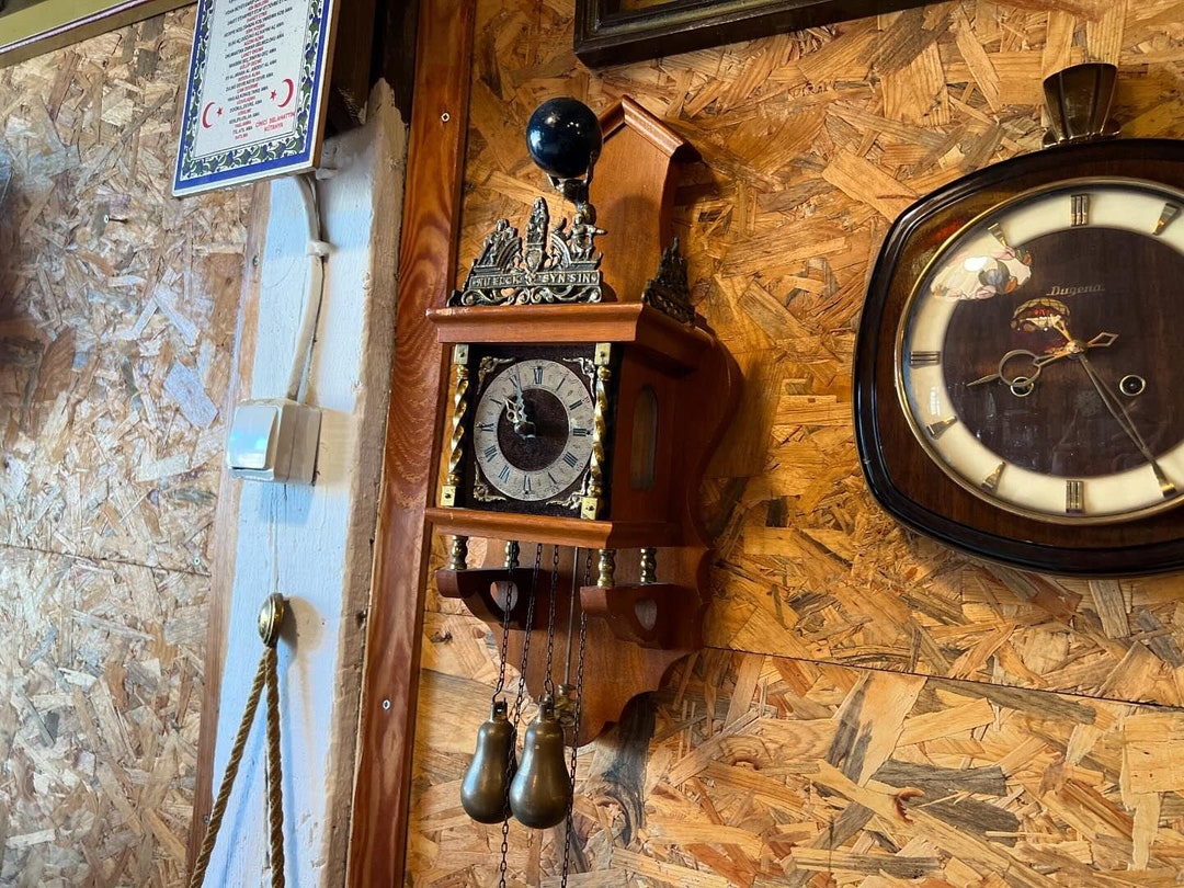 Collectible Dutch Daily Wind Wall Clock | Excellent Condition | Fully ...