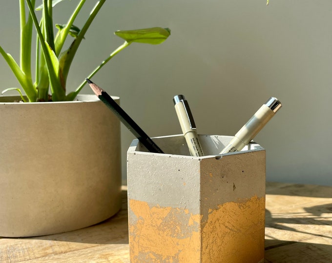 Schreibtischorganizer aus Beton mit Blattgold - Etsy.de