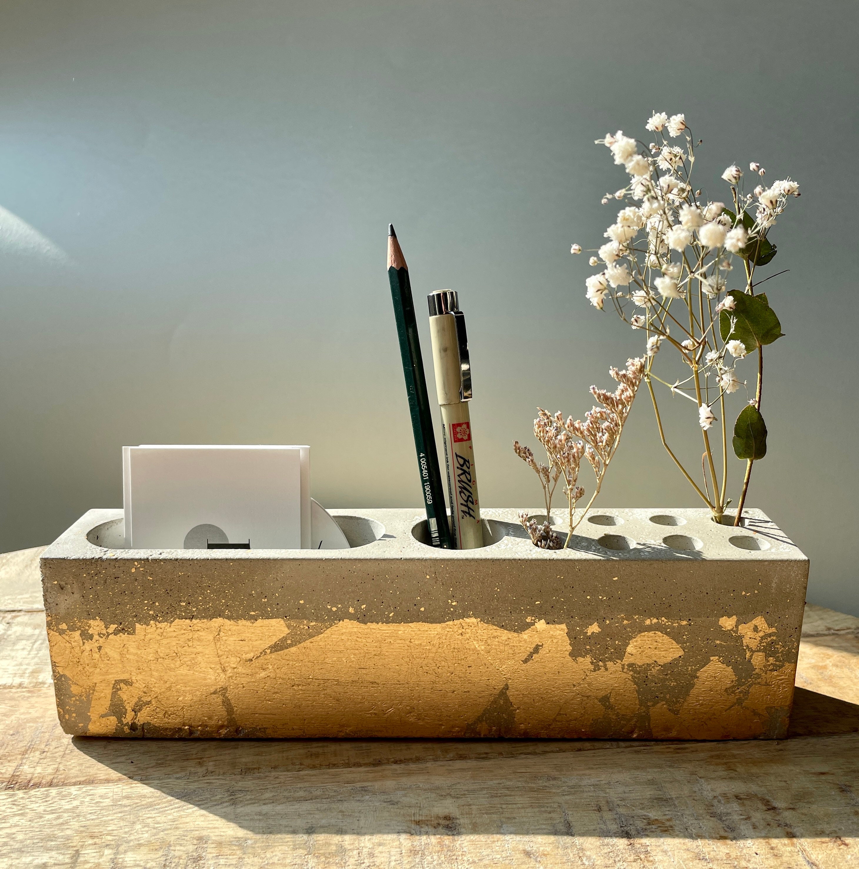 Schreibtischorganizer aus Beton mit Blattgold - Etsy.de