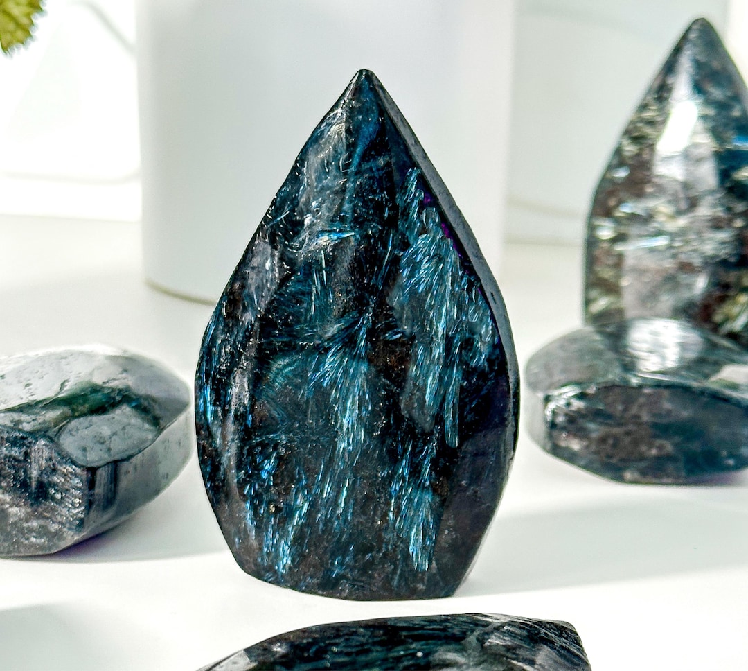 Arfvedsonite Flame Stone • Protection + Shadow Work • Third Eye Crystal ...