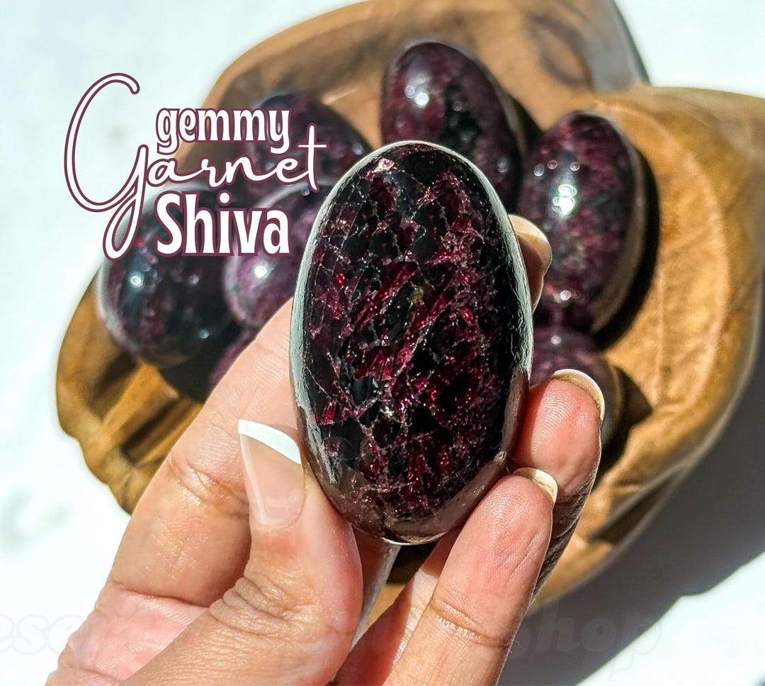 Gemmy Garnet Shiva Lingam Carving: Root Chakra Stone - Etsy