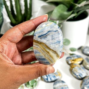 Soothing Blue Scheelite Palm Stones, Stress Relief Stone, Lapis Lace ...