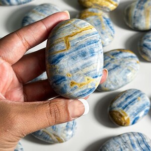Soothing Blue Scheelite Palm Stones, Stress Relief Stone, Lapis Lace ...