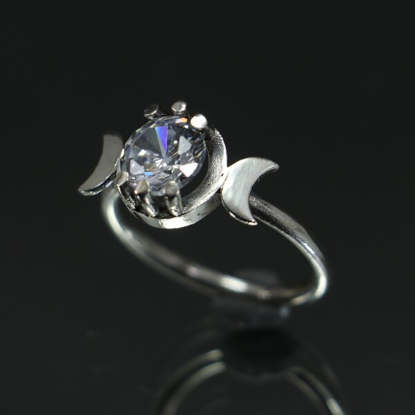 Moon Goddess Ring - Etsy