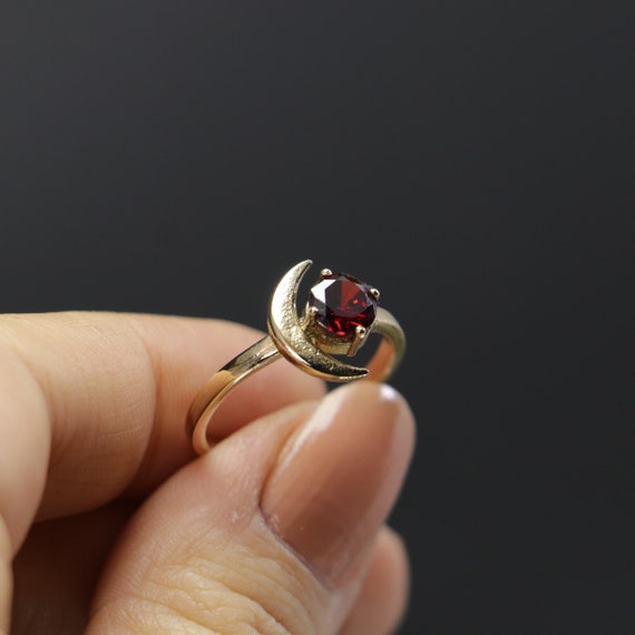 Garnet Moon Ring Moon Minimalist Jewelry Unique Ring - Etsy