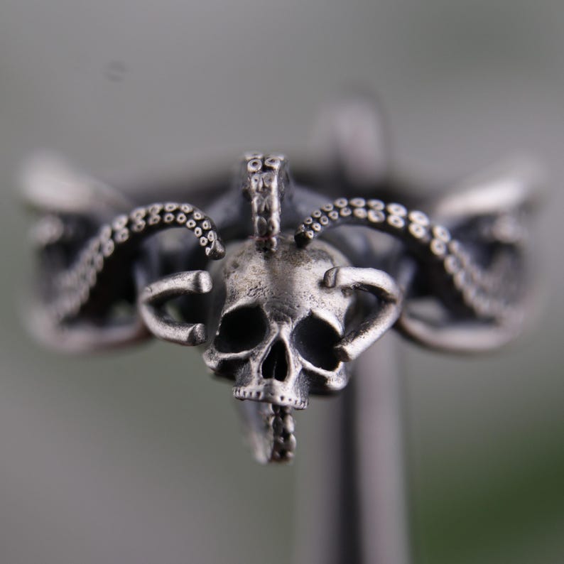 Sterling Silver Octopus Skull Ring: Gothic Kraken Tentacle Jewelry - Etsy