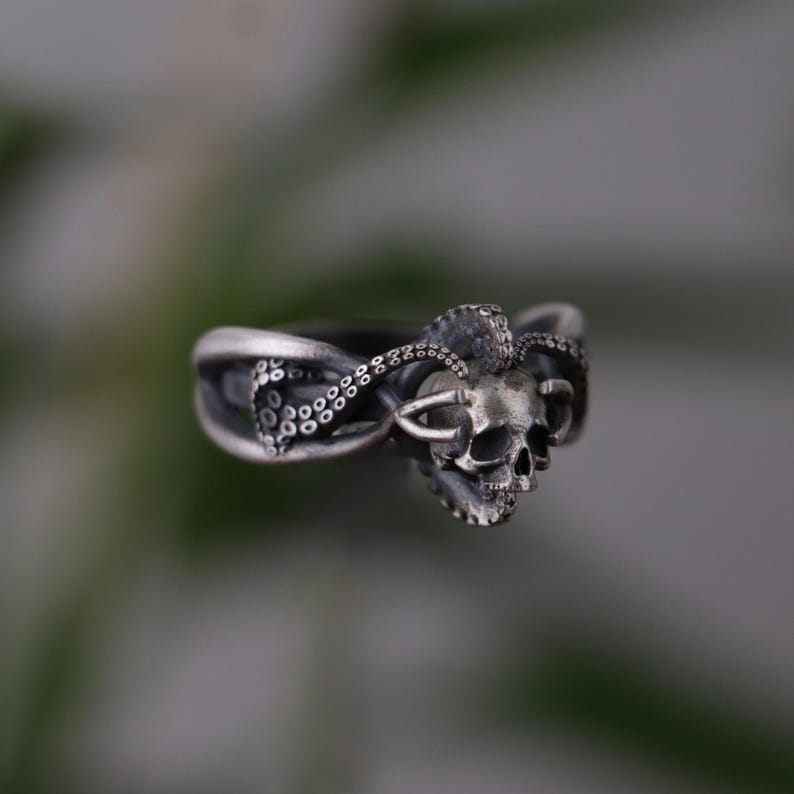 Sterling Silver Octopus Skull Ring: Gothic Kraken Tentacle Jewelry - Etsy