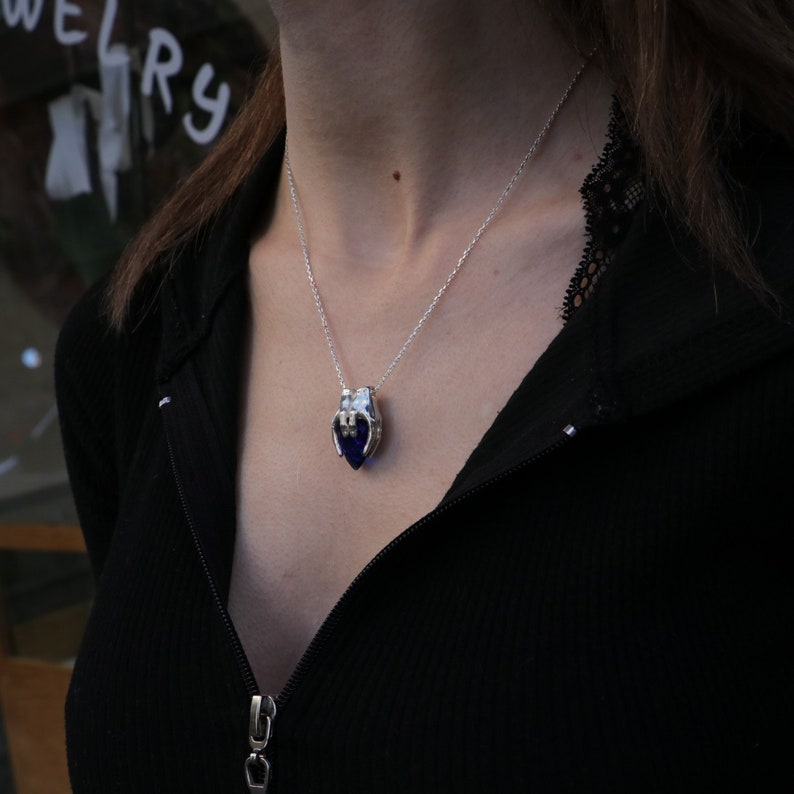 Drop Emerald Hand 925K Silver Pendant, 925 Sterling Silver Emerald ...