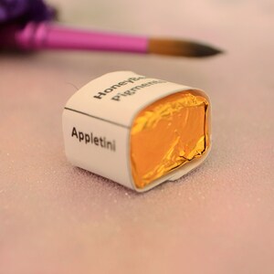 Appletini | Green Shimmer Watercolour Paint | Honeybee Pigments ...