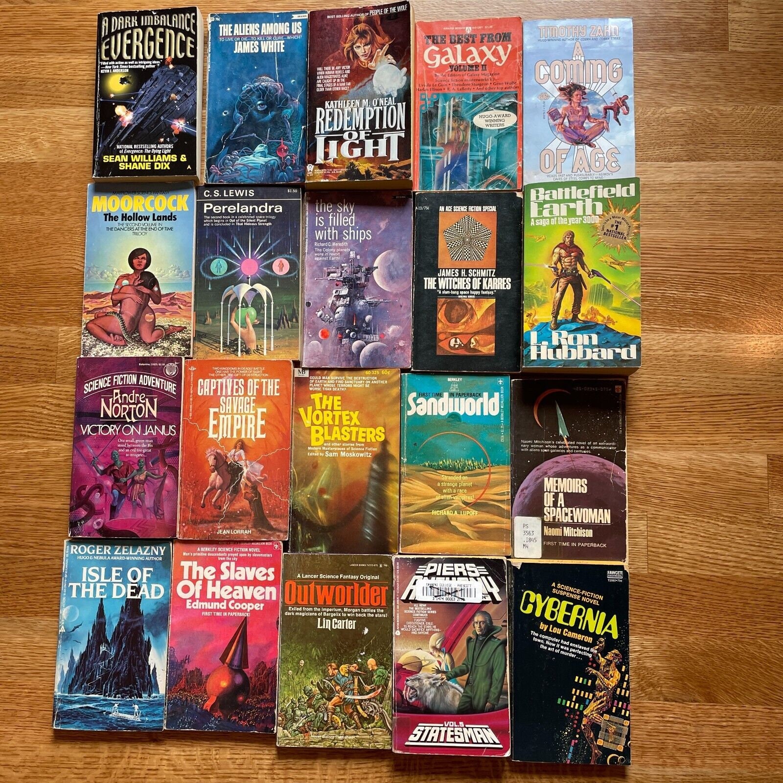 10X Random Mix of Vintage Science Fiction Paperback Books 1960s+ Lot No ...