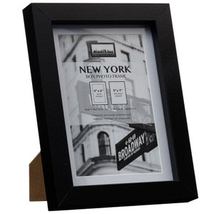 White & Black New York Photo Frame 7"x5" , 6"x4" - Quick Dispatch Free ...