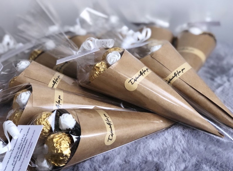 Luxury Wedding, Engagement, and Nikah Favours. Filled With Ferrero ...