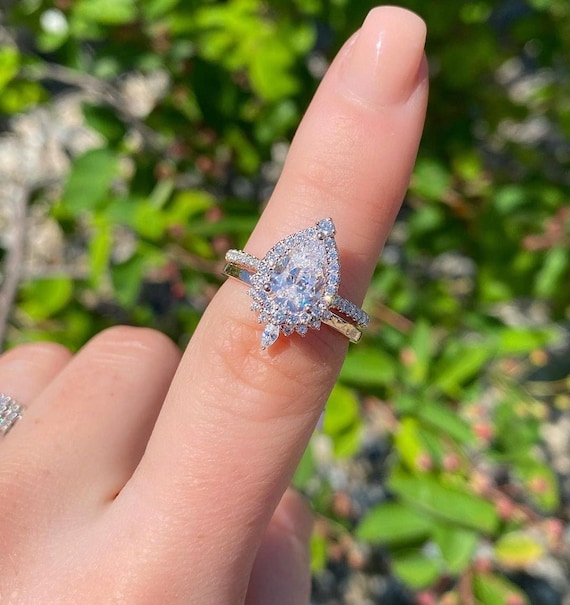 Art Deco Wedding Ring Set Vintage Halo Engagement Ring Set for Women 925 Silver Bridal Ring Sets Pear Shaped Cubic Zirconia Ring Set Etsy