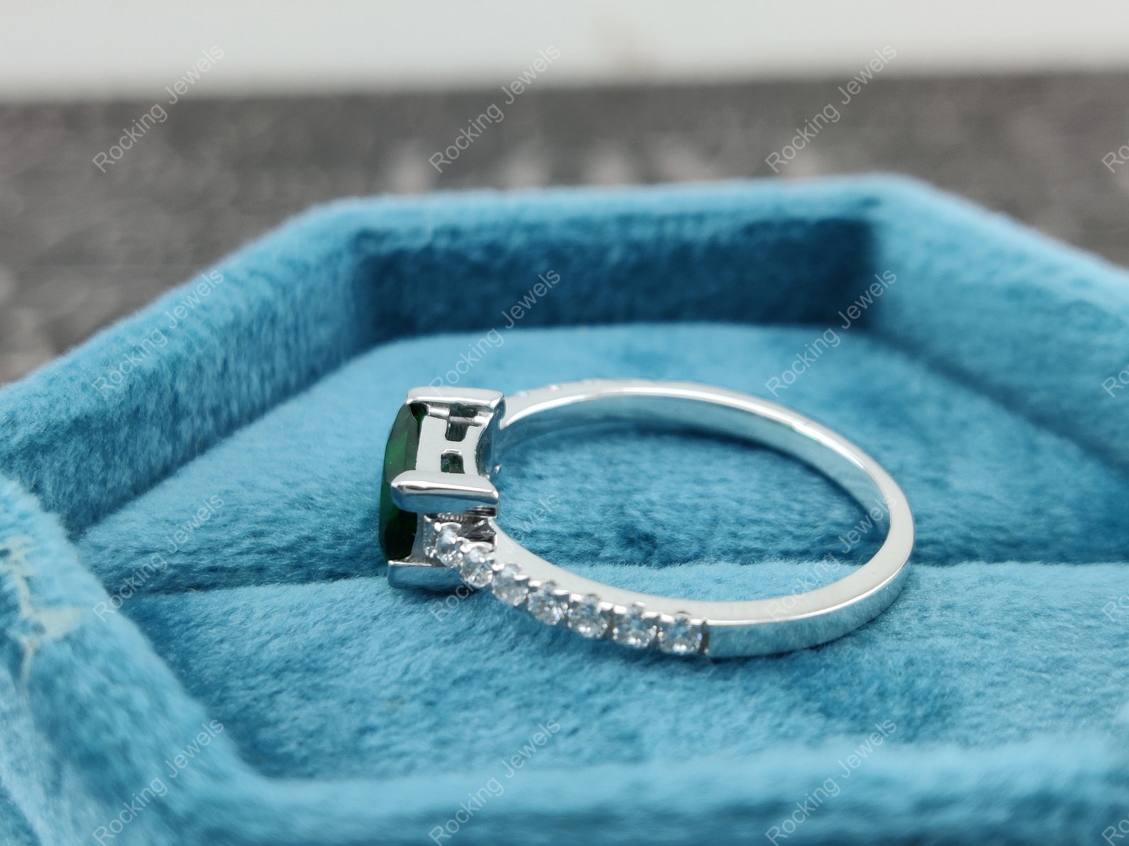 East West Baguette Cut Ring Horizontal Emerald Gemstone Ring - Etsy