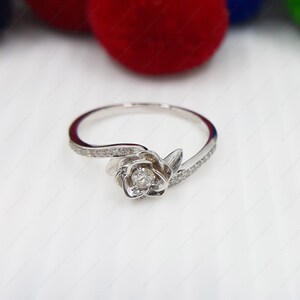 Rose Flower Engagement Ring, Nature Inspired Ring, Dainty Floral Design ...