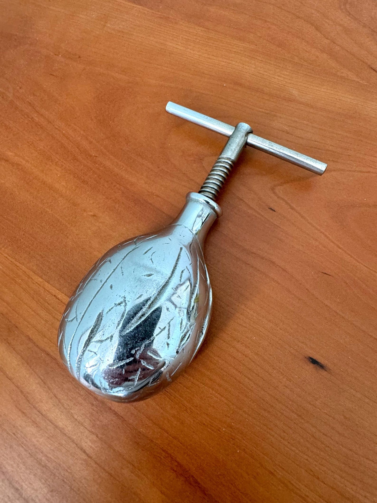 Vintage Metal Walnut Shaped Screw NUTCRACKER Nut Cracker MCM Midcentury ...