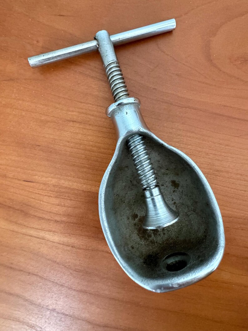 Vintage Metal Walnut Shaped Screw NUTCRACKER Nut Cracker MCM Midcentury ...