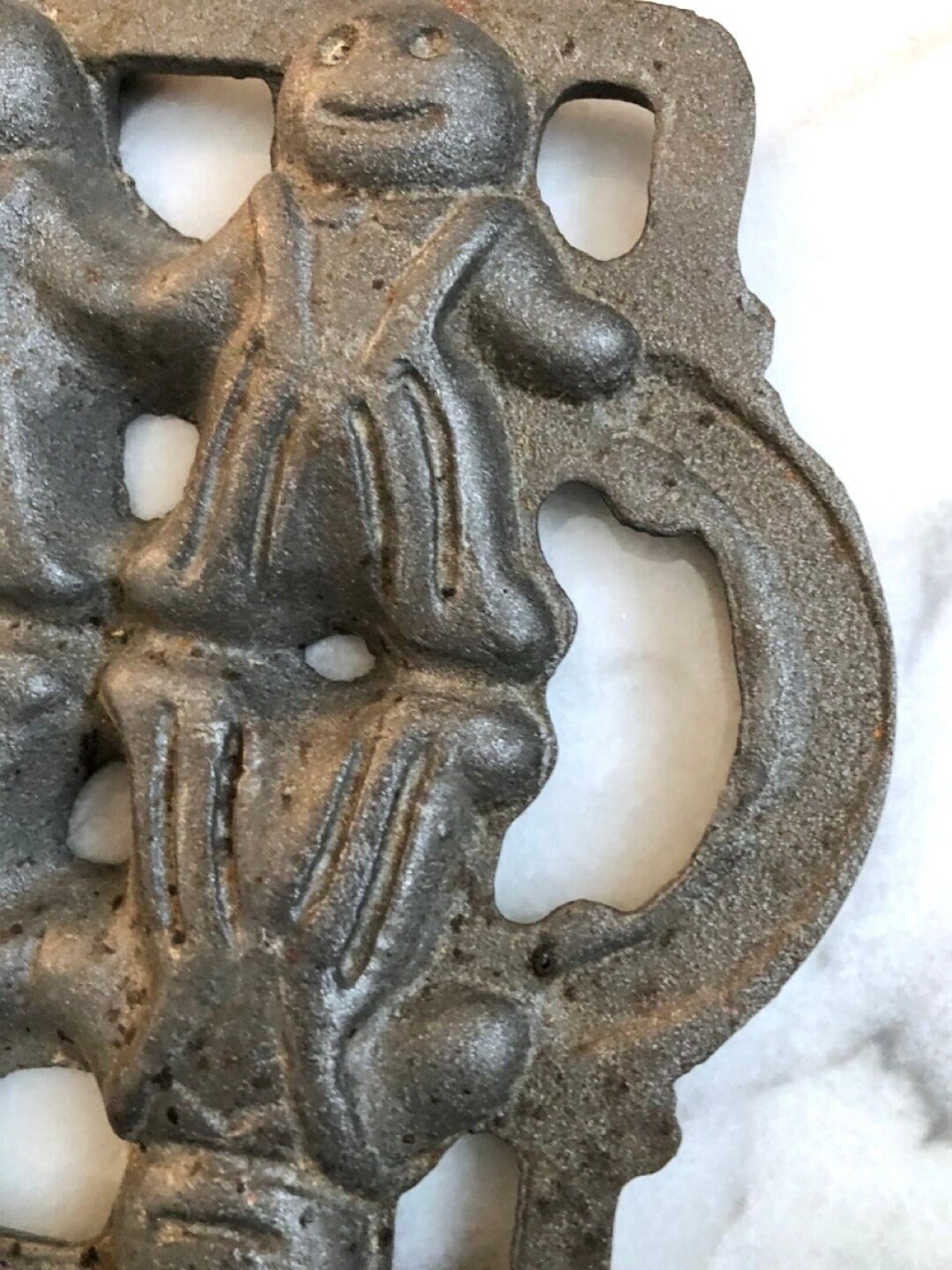 Vintage Farmhouse Kitchen CAST IRON Gingerbread Ginger Bread Men Boys ...