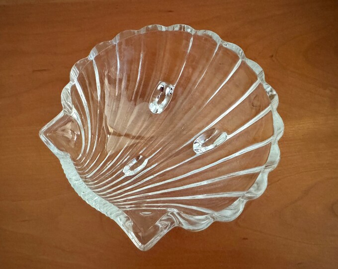 Vintage Glass Footed Clam Shell CLAMSHELL Scallop Candy Dish Nautical ...