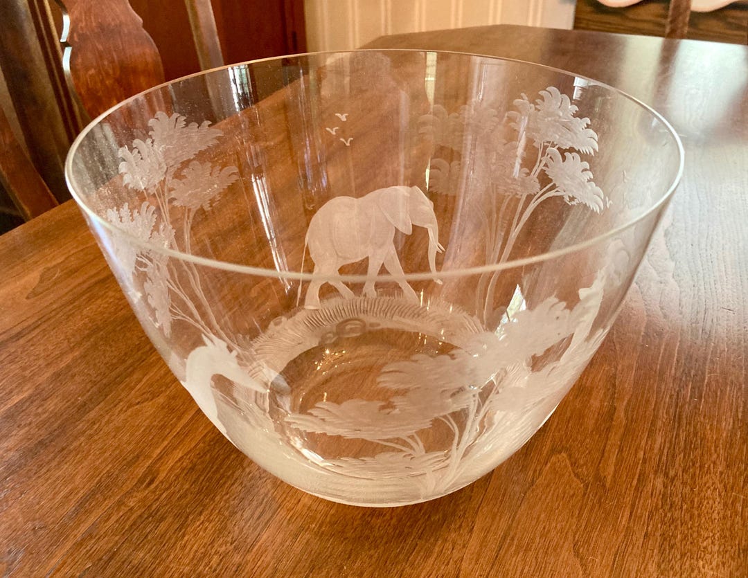 Queen Lace Crystal Bowl: Kenyan Wildlife Series, Elephant, Sable ...