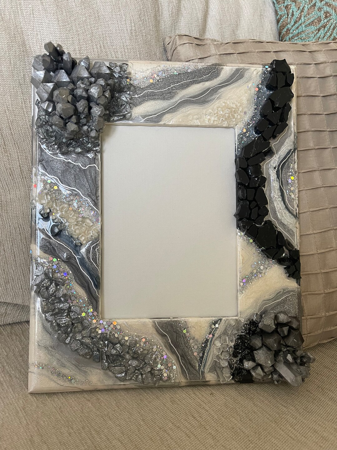 Geode Style Picture Frame Artwork, Unique Piece of Resin Art - Etsy