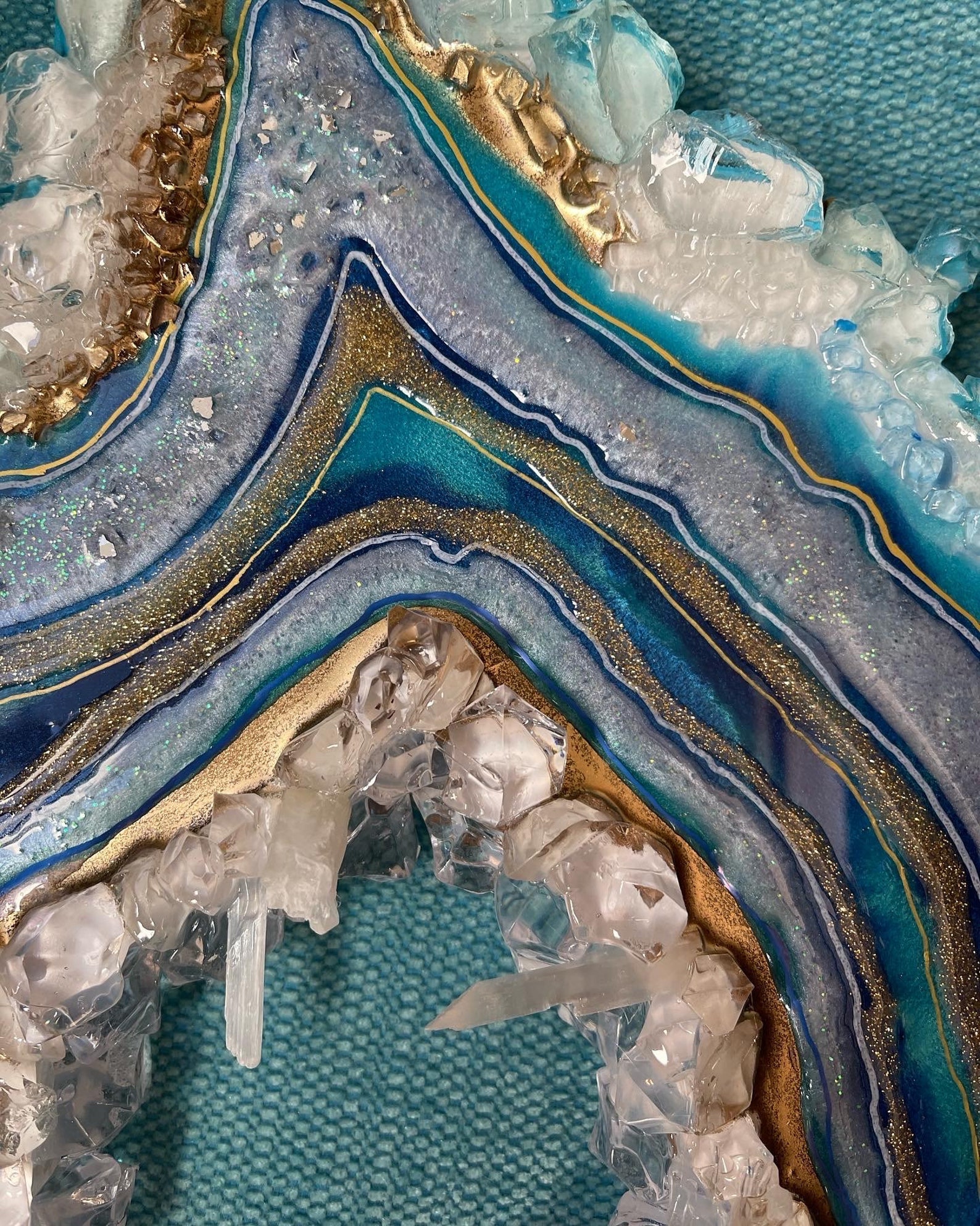 Geode Crystal Agate, Resin Geode Wall Art, Gemstone Painting, Abstract ...