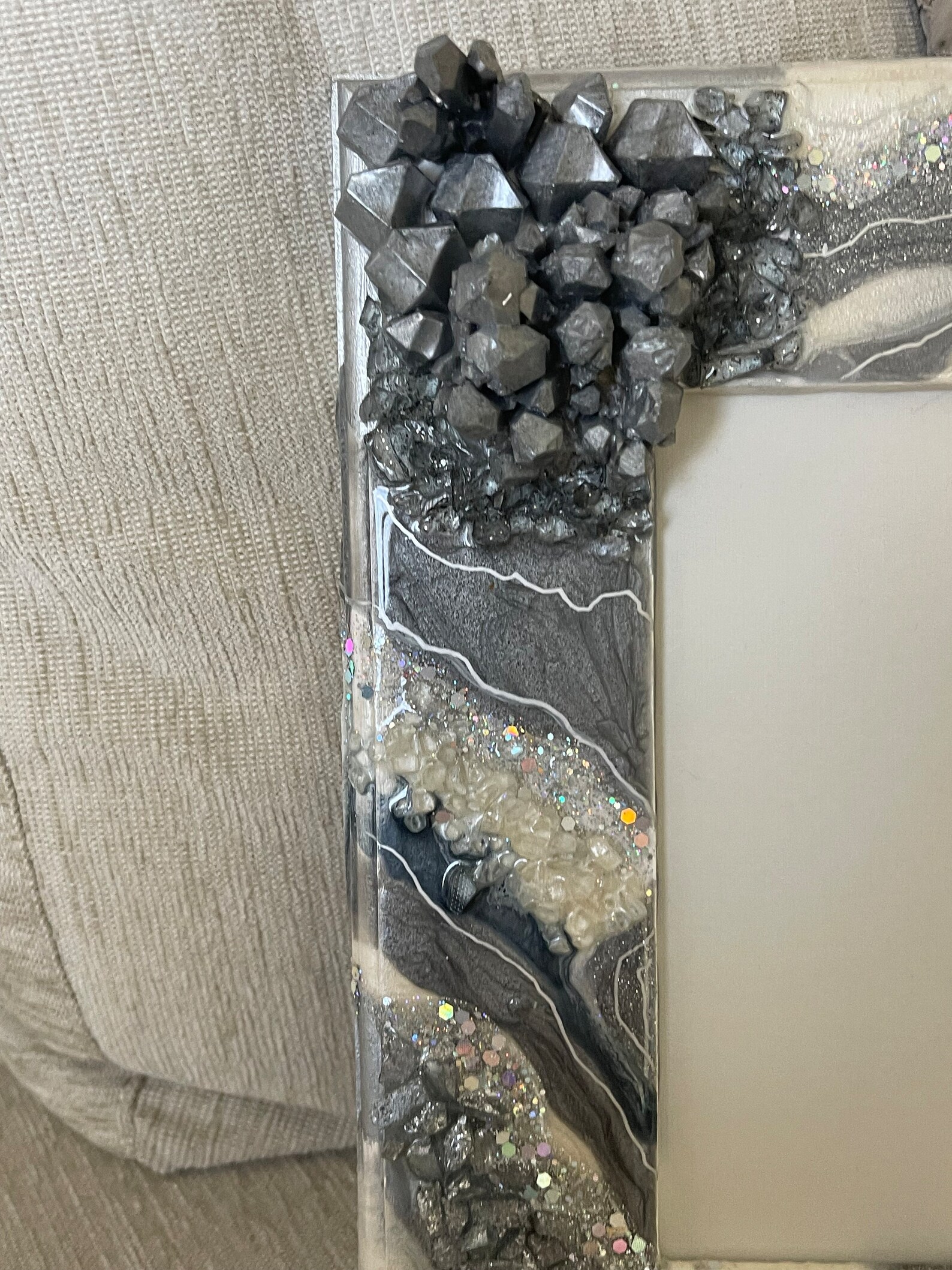 Geode Style Picture Frame Artwork, Unique Piece of Resin Art - Etsy