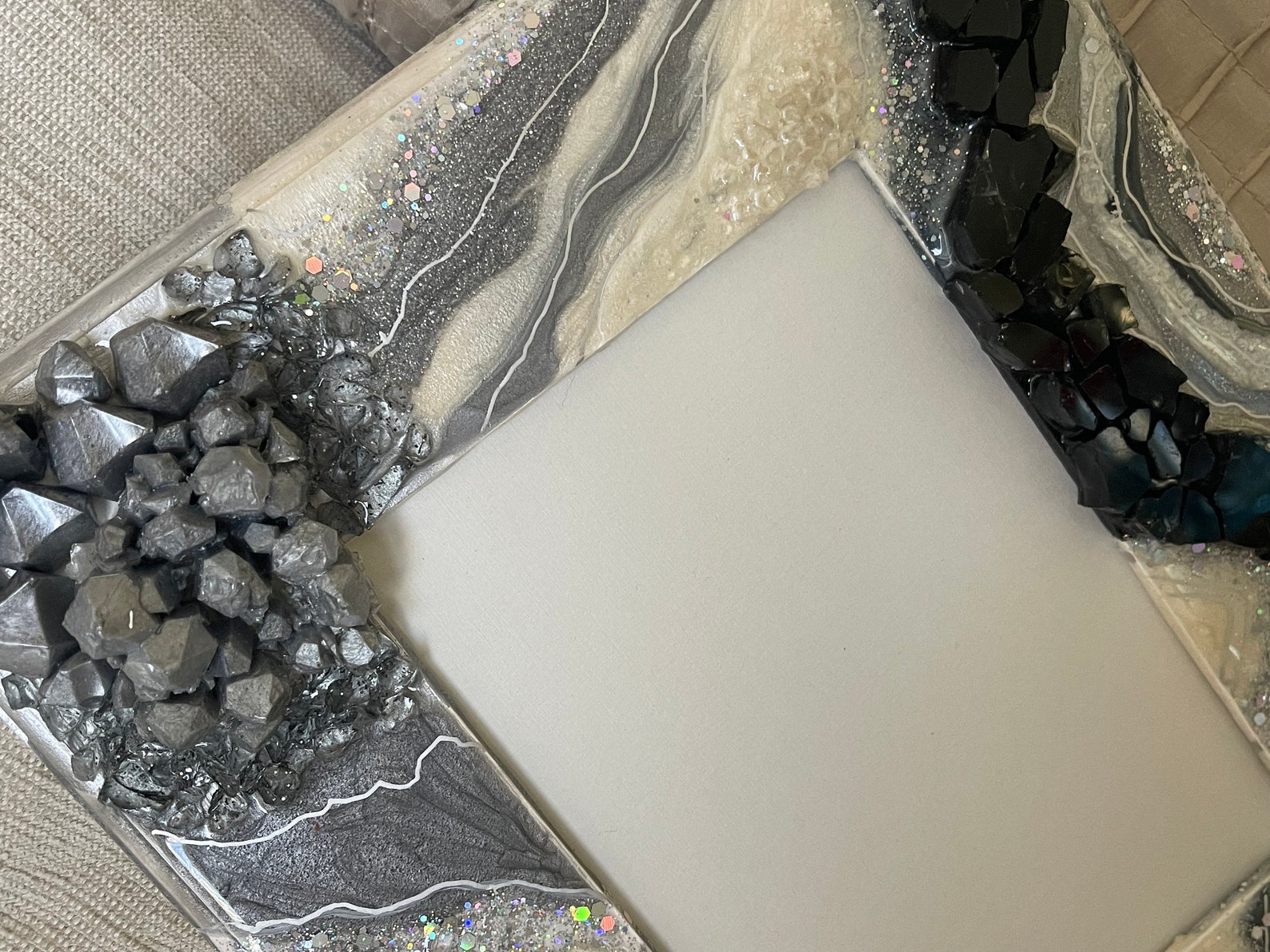 Geode Style Picture Frame Artwork, Unique Piece of Resin Art - Etsy