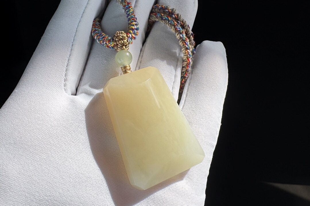 Natural Russian Nephrite Jade Pendant in Light Sugar Color ...