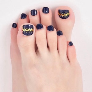 Black + Gold Toes / Toenail Wraps - Etsy