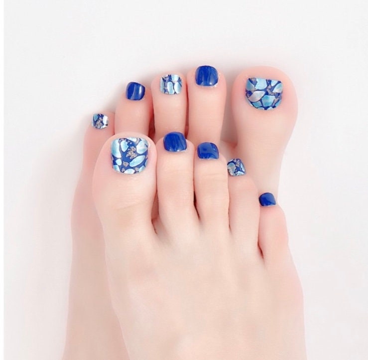 Royal Blue Toe Nail Art