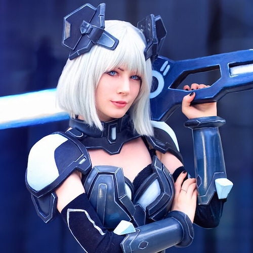 ElynaCosplay - Etsy