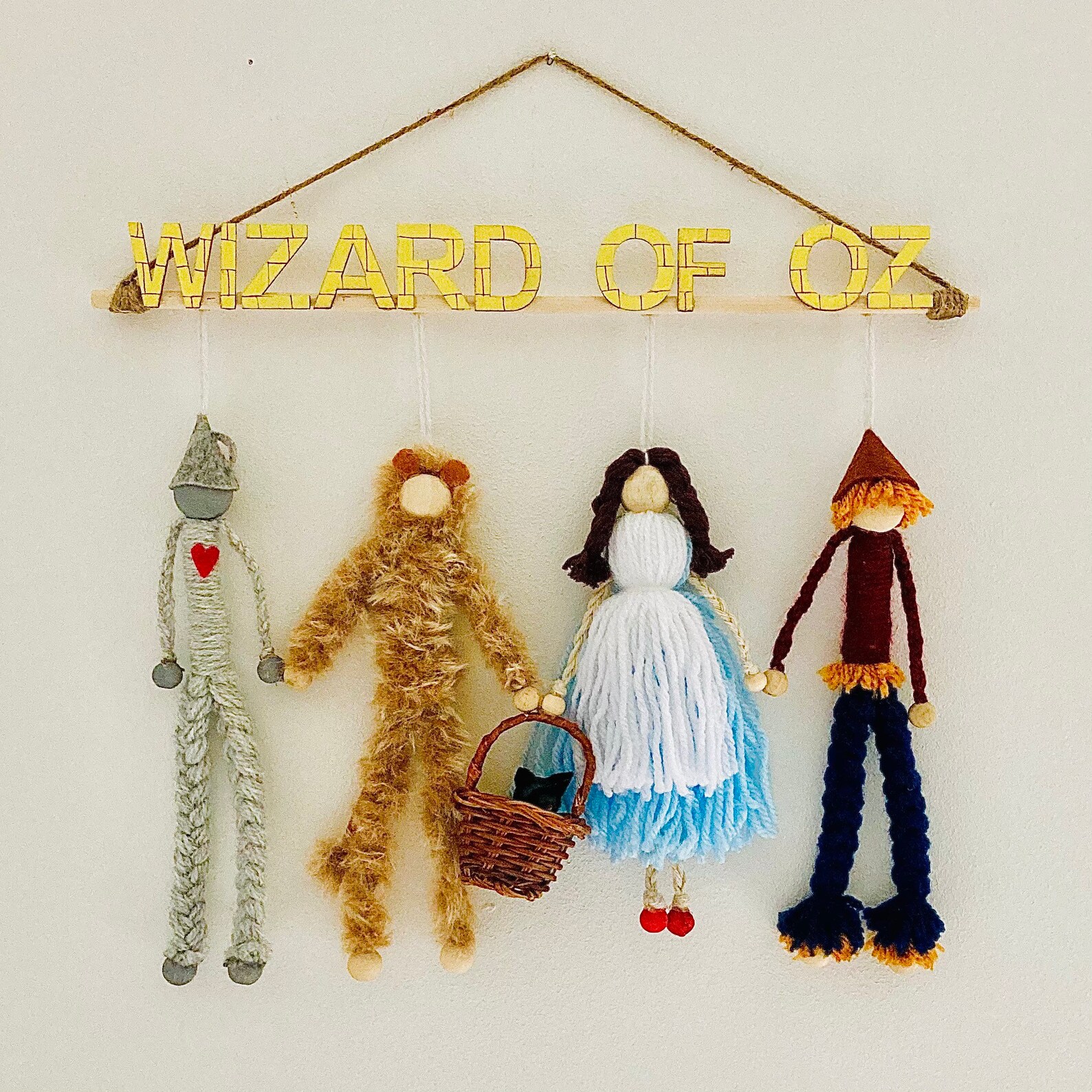 Wizard of Oz Wall Hanging - Etsy