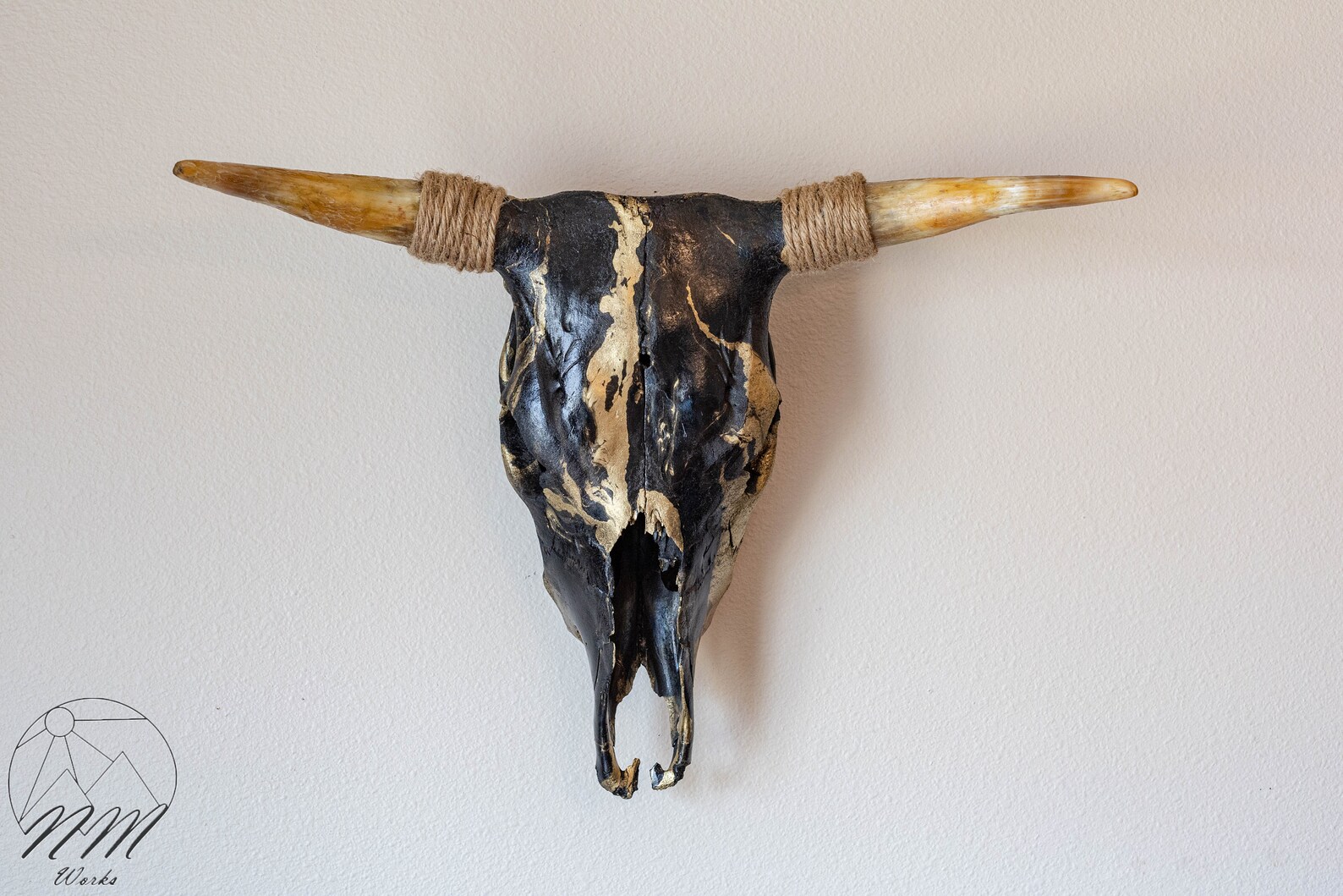 Painted Longhorn Skull Wall Mount | Boho Wall Art | Farmhouse Statement ...