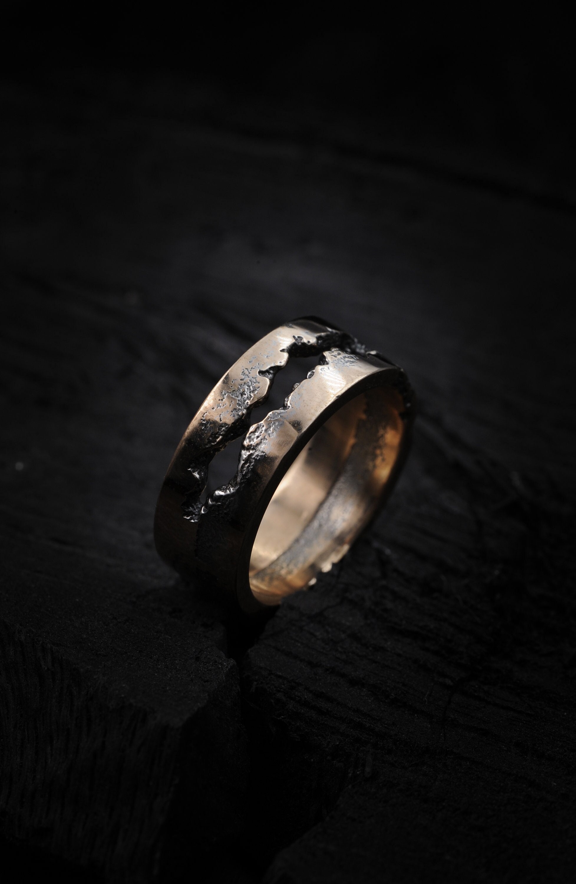 Cracked Brozne Ring.men'sminimalist Hand Cast Bronze - Etsy