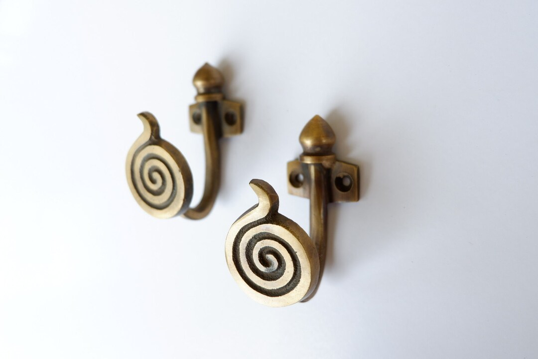 4 Items Round Circle Hook - Brass Swirl Hook - Brass Circle Wall Decor ...