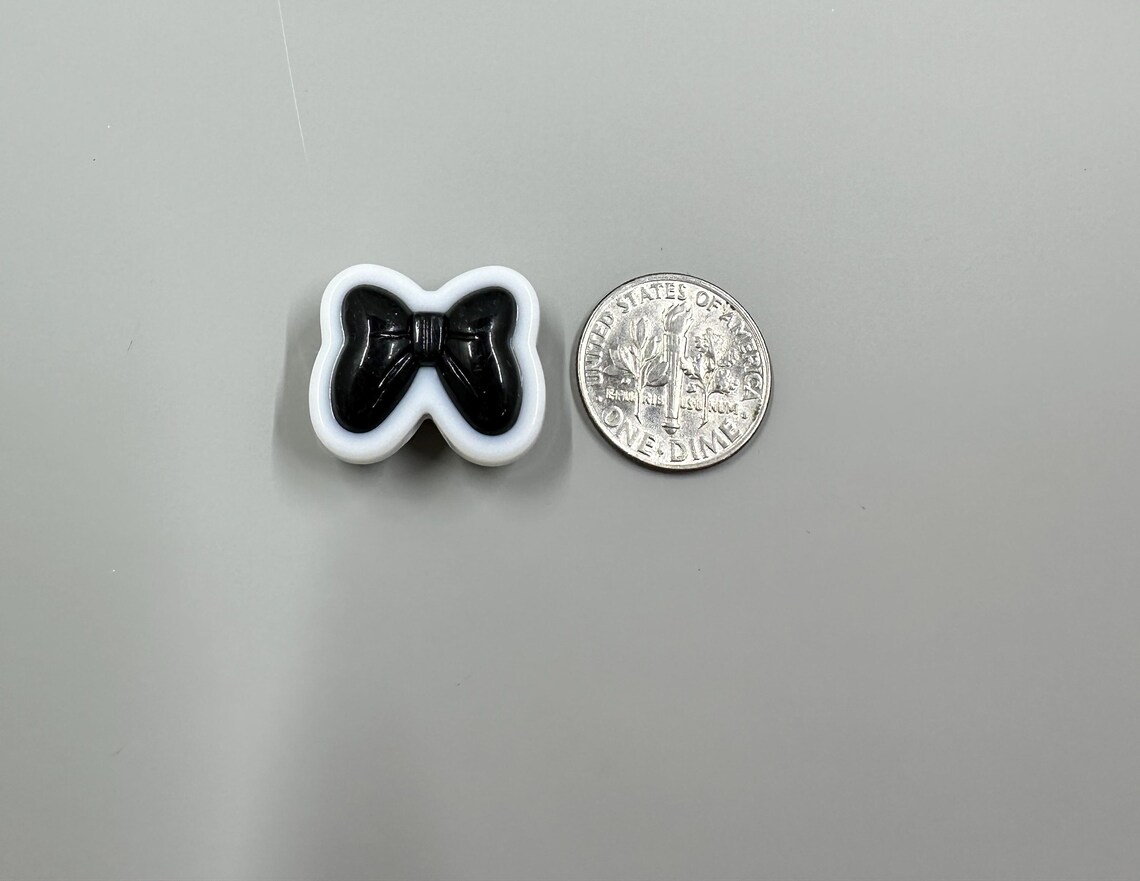 10 Black and White Bow Beads - Etsy
