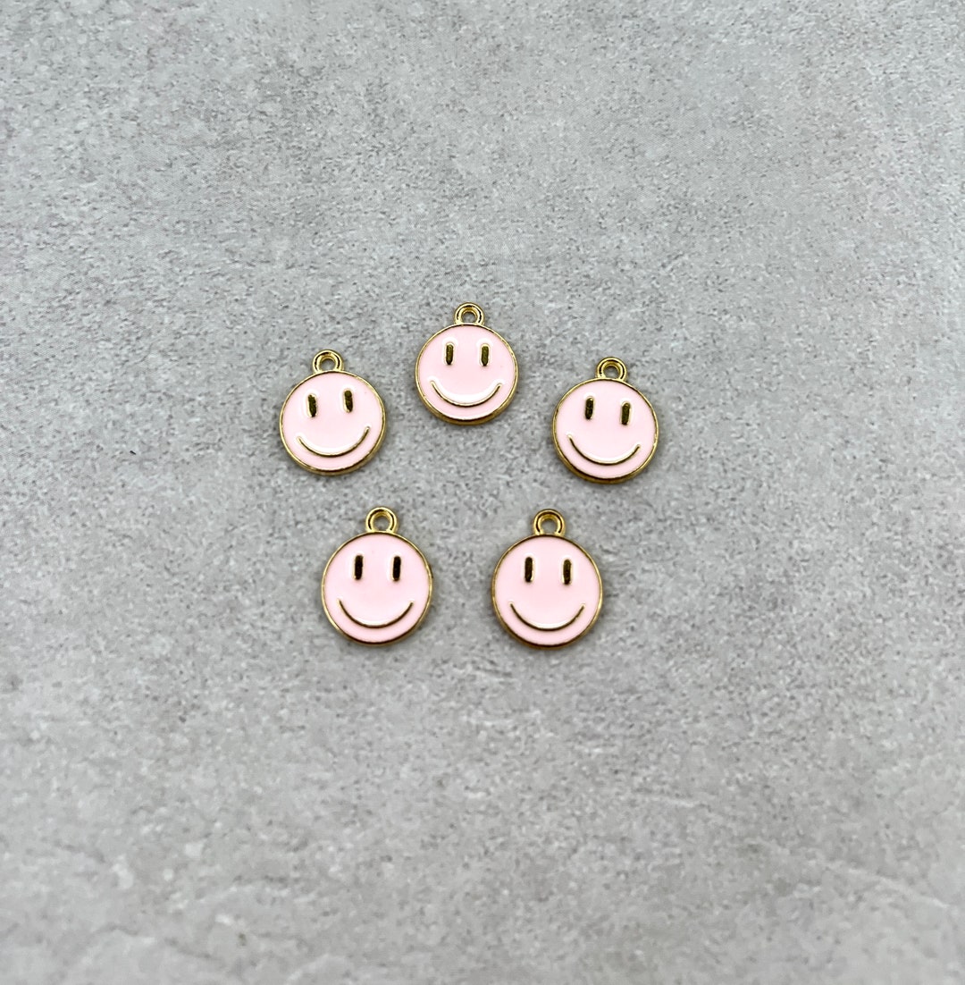 5 Smiley Face Charms - Etsy