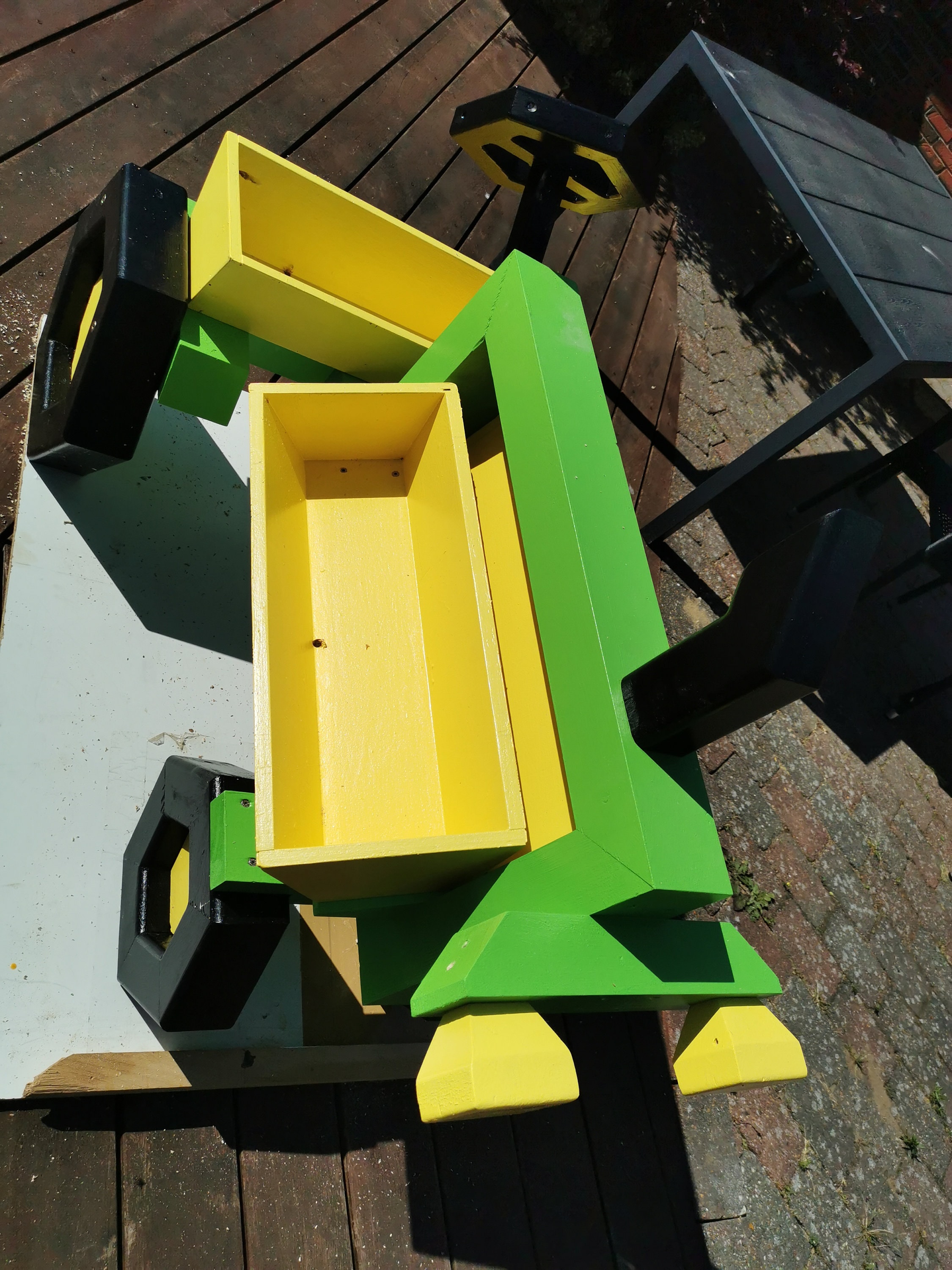 Tractor Garden Planter, Planter, Planterbox, Build Plans, Diy, Drawings ...