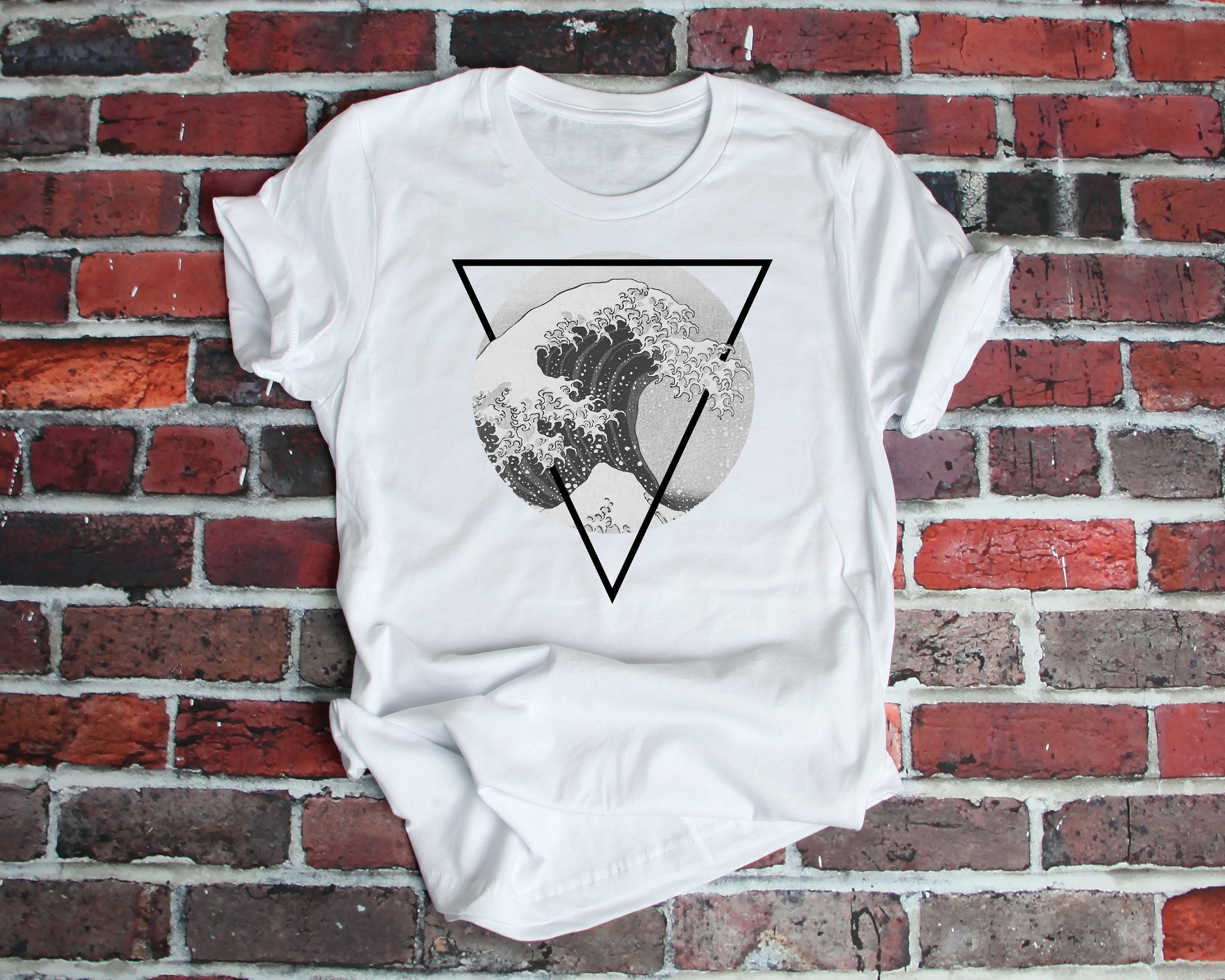 Great Wave Printed T-shirt for the Summer, Womens Minimalist Casual ...