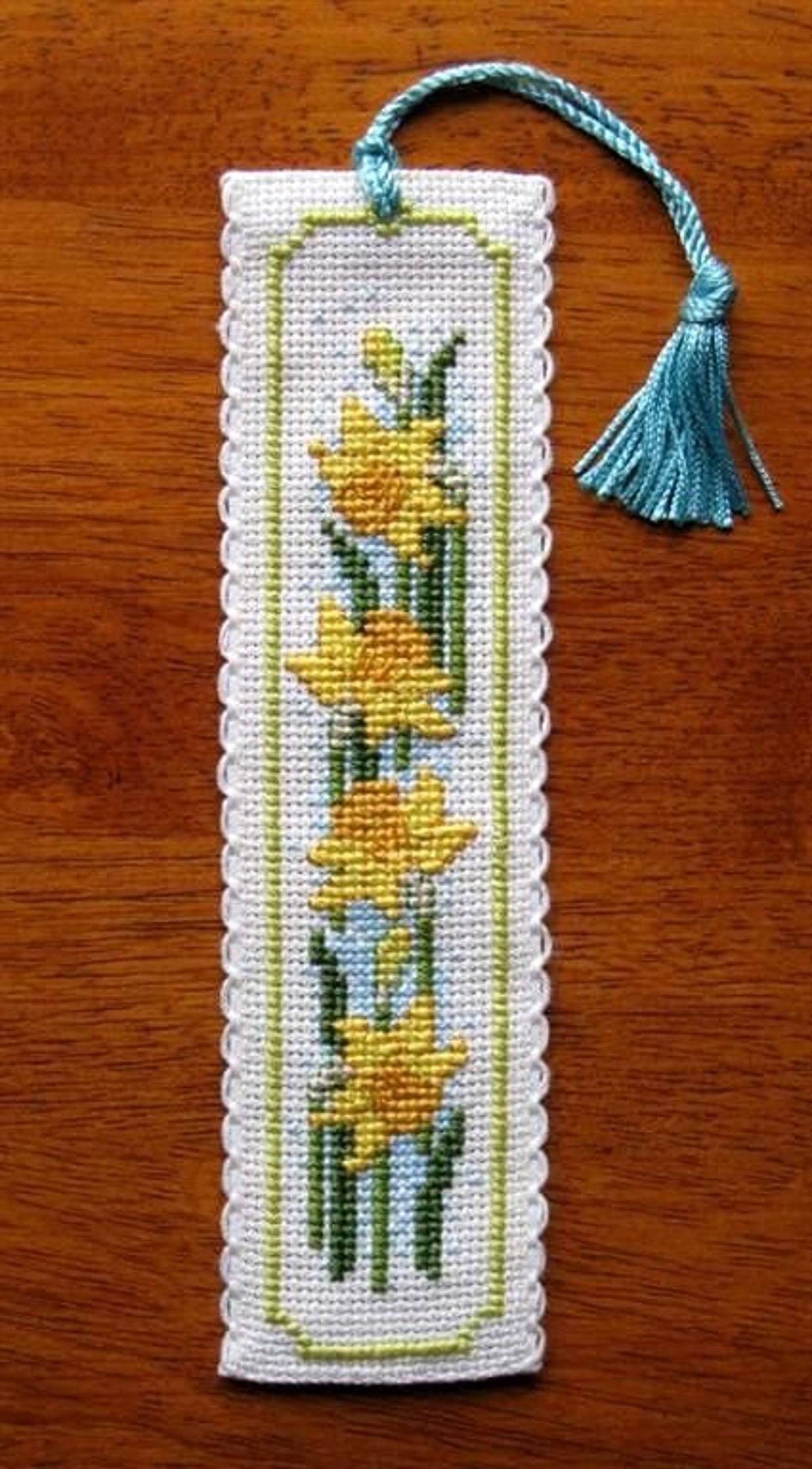 Daffodils Bookmark Cross Stitch Kit Cross Stitch Bookmark - Etsy