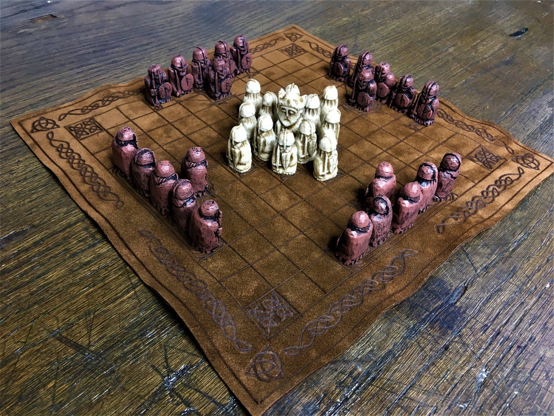 Hnefatafl Board Game. Nordic Falk Art Custom Chess Set Game. Viking ...