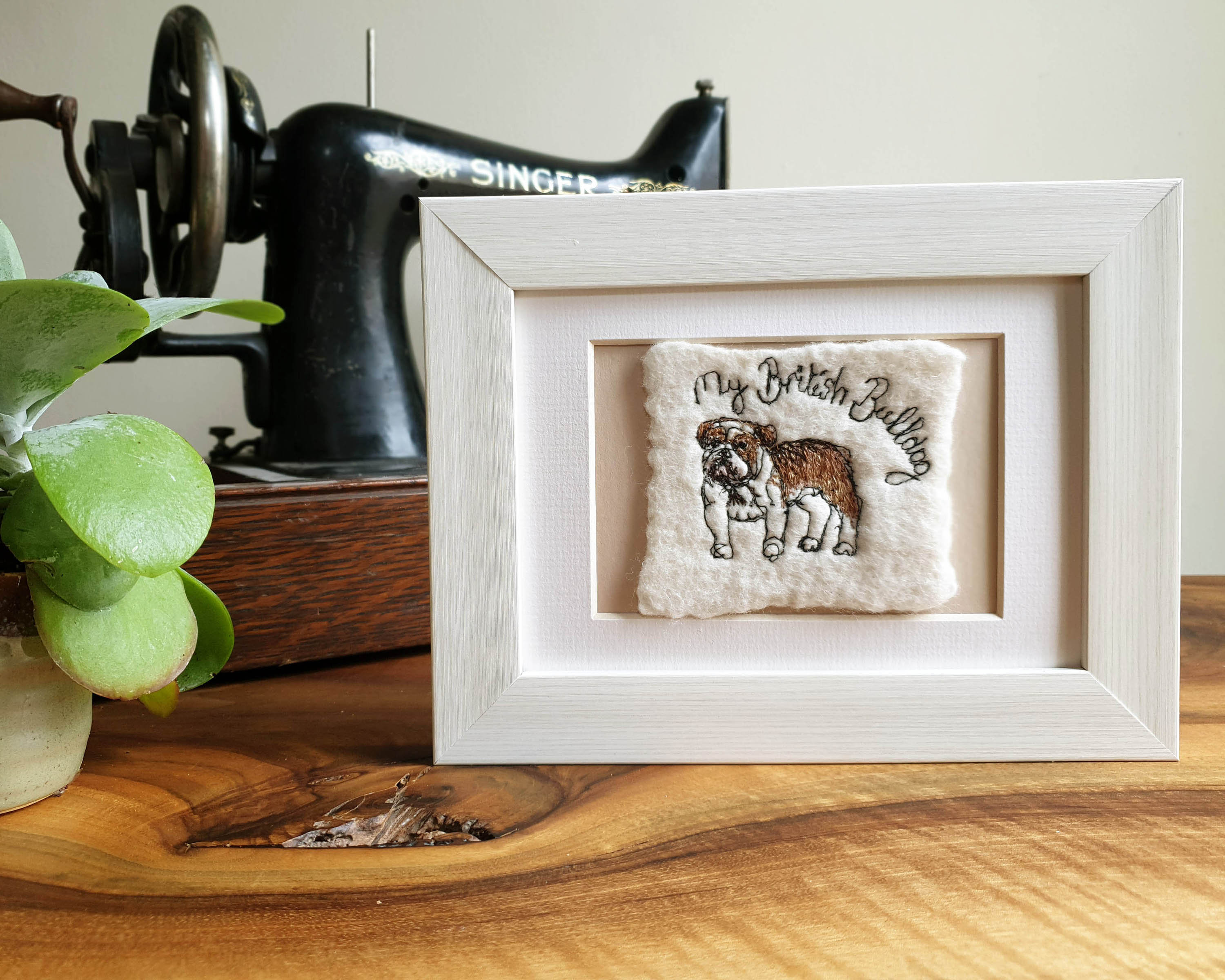 British Bulldog Dog Frame - Etsy