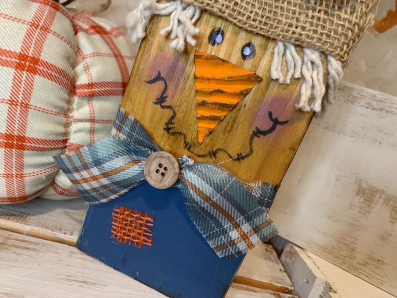 Rustic Wood Scarecrow With Burlap Hat and Sundlower - Etsy