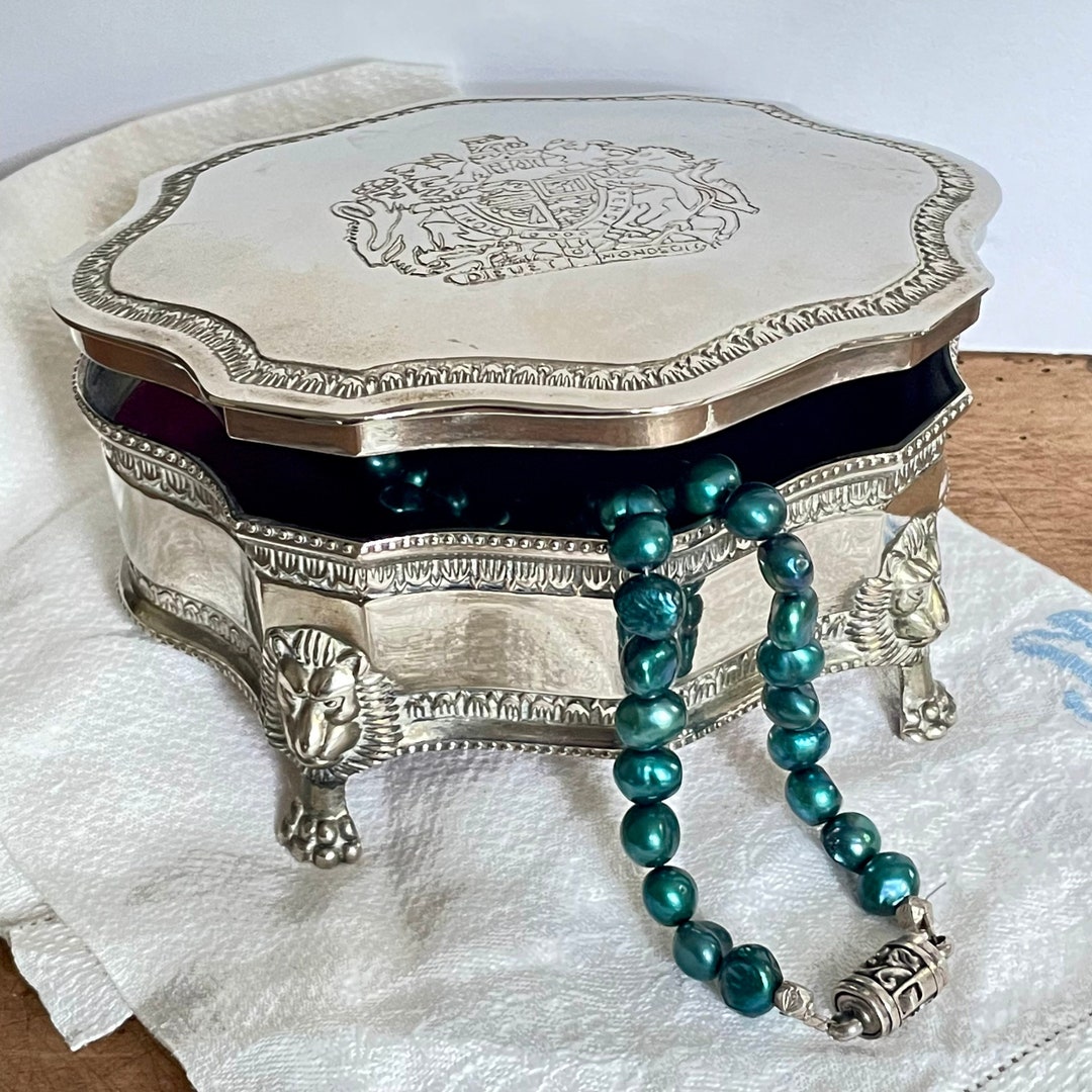 Vintage Silver Plated Box/jewelry Casket With United Kingdom Coat of ...