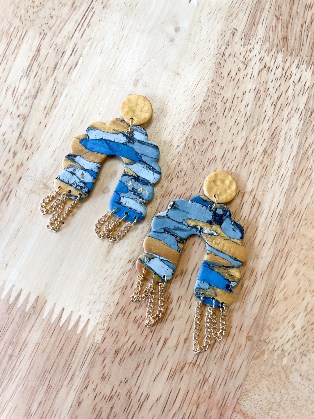 Hammered Stone Squiggly Chained Arches - Etsy