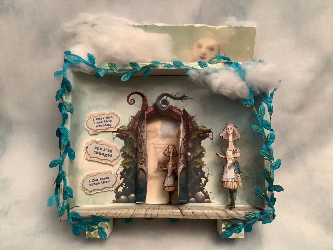 Alice in Wonderland, I Knew Who I Was This Morning, in Fantasy Scene ...