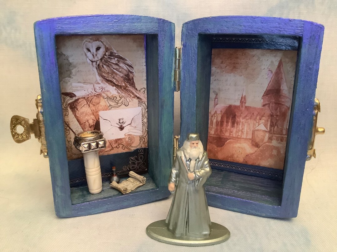 Wizard School Headmaster Mini Diorama - Etsy